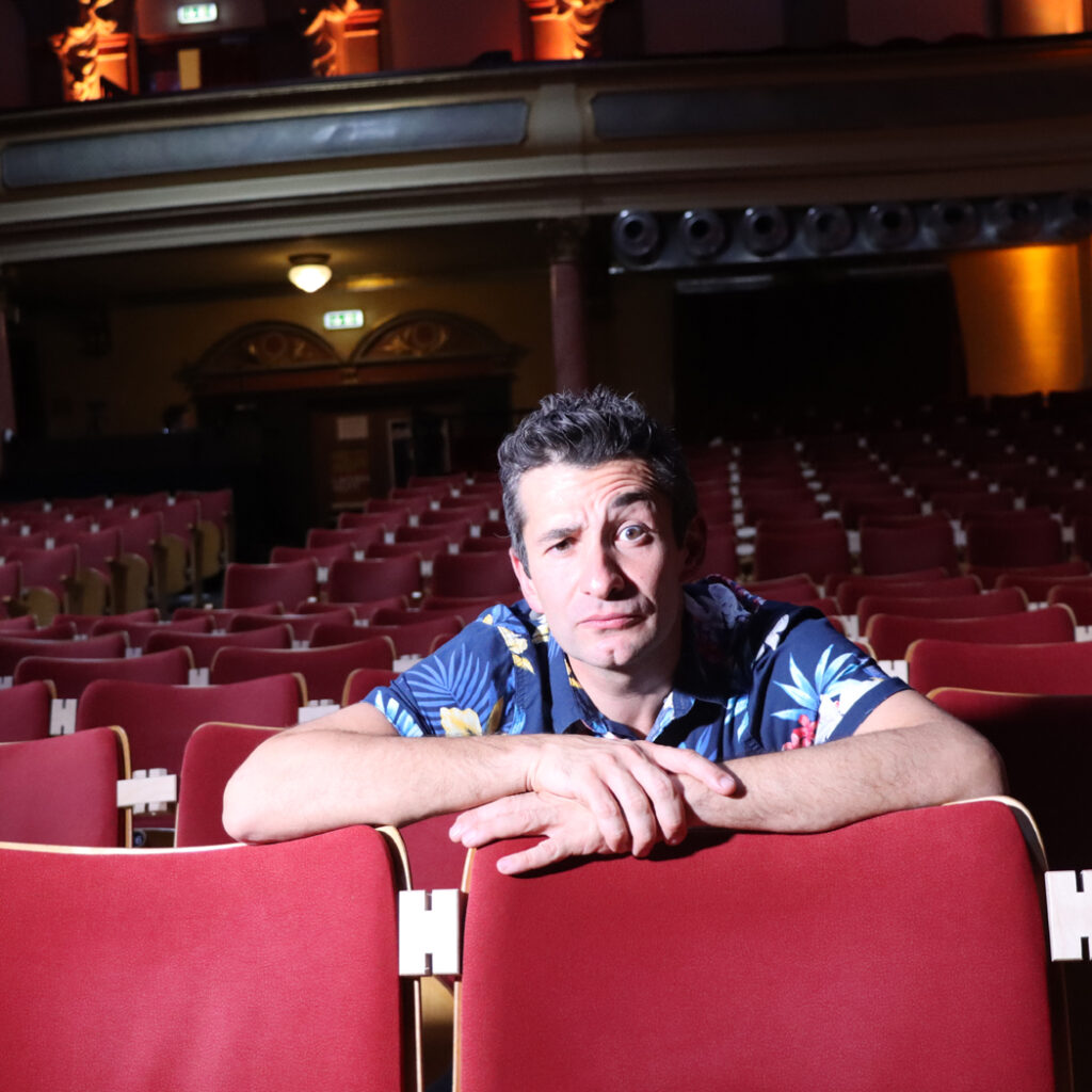 „Sonderklasse“- lachen mit Omar Sarsam » LIFE MAGAZIN