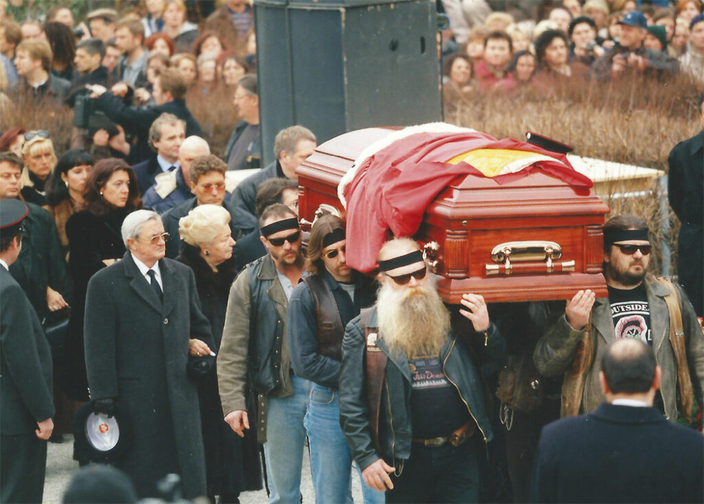 Falco starb, um zu überleben » LIFE MAGAZIN